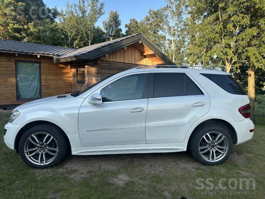 Balts Mercedes-Benz ML 350 2011 Ventspils, ar dzinēja tilpumu 3.00 L un nobraukumu 275 tūkst. km par 6800 €, foto 10 vietnē AUTOMOTO.COM.LV