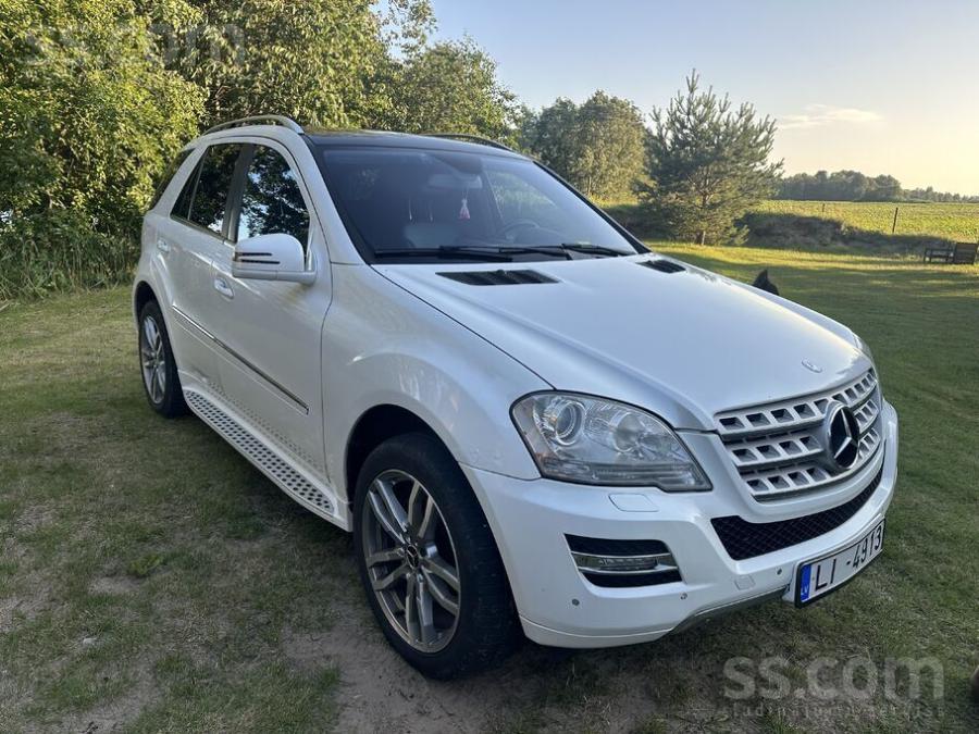 Balts Mercedes-Benz ML 350 2011 Ventspils, ar dzinēja tilpumu 3.00 L un nobraukumu 275 tūkst. km par 6800 €, foto 13 vietnē AUTOMOTO.COM.LV