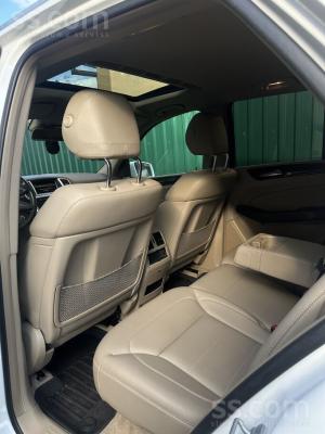 Balts Mercedes-Benz ML 350 2011 Rīga, ar dzinēja tilpumu 3.00 L un nobraukumu 0 tūkst. km par 14300 €, foto 8 vietnē AUTOMOTO.COM.LV