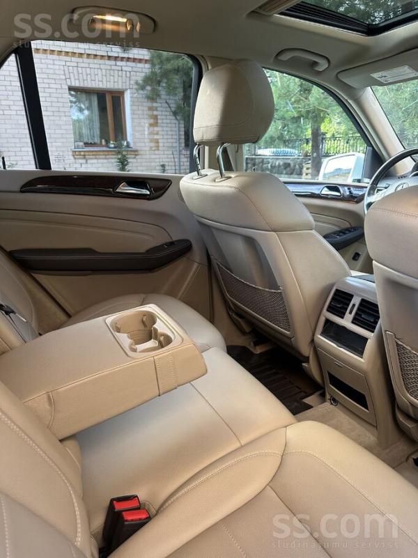 Balts Mercedes-Benz ML 350 2011 Rīga, ar dzinēja tilpumu 3.00 L un nobraukumu 0 tūkst. km par 14300 €, foto 11 vietnē AUTOMOTO.COM.LV