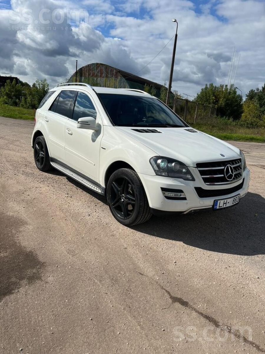 Balts Mercedes-Benz ML 350 2011 Daugavpils, ar dzinēja tilpumu 3.00 L un nobraukumu 351 tūkst. km par 8350 €, foto 3 vietnē AUTOMOTO.COM.LV
