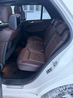 White Mercedes-Benz ML 350 2012 in Vilnius, with an engine capacity of 2.99 L and mileage of 227 thousand km for 10990 €, photo 18 on AUTOMOTO.COM.LV