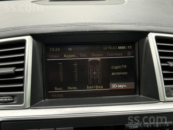 White Mercedes-Benz ML 350 2012 in Daugavpils, with an engine capacity of 3.00 L and mileage of 235 thousand km for 14650 €, photo 8 on AUTOMOTO.COM.LV