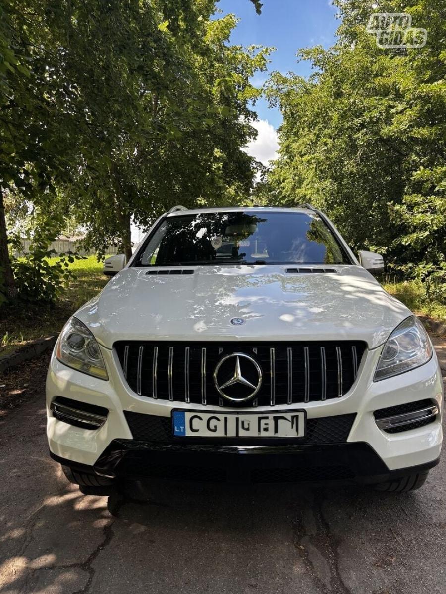 Balts Mercedes-Benz ML 350 2012 Šauļi, ar dzinēja tilpumu 3.50 L un nobraukumu 294 tūkst. km par 10900 €, foto 1 vietnē AUTOMOTO.COM.LV
