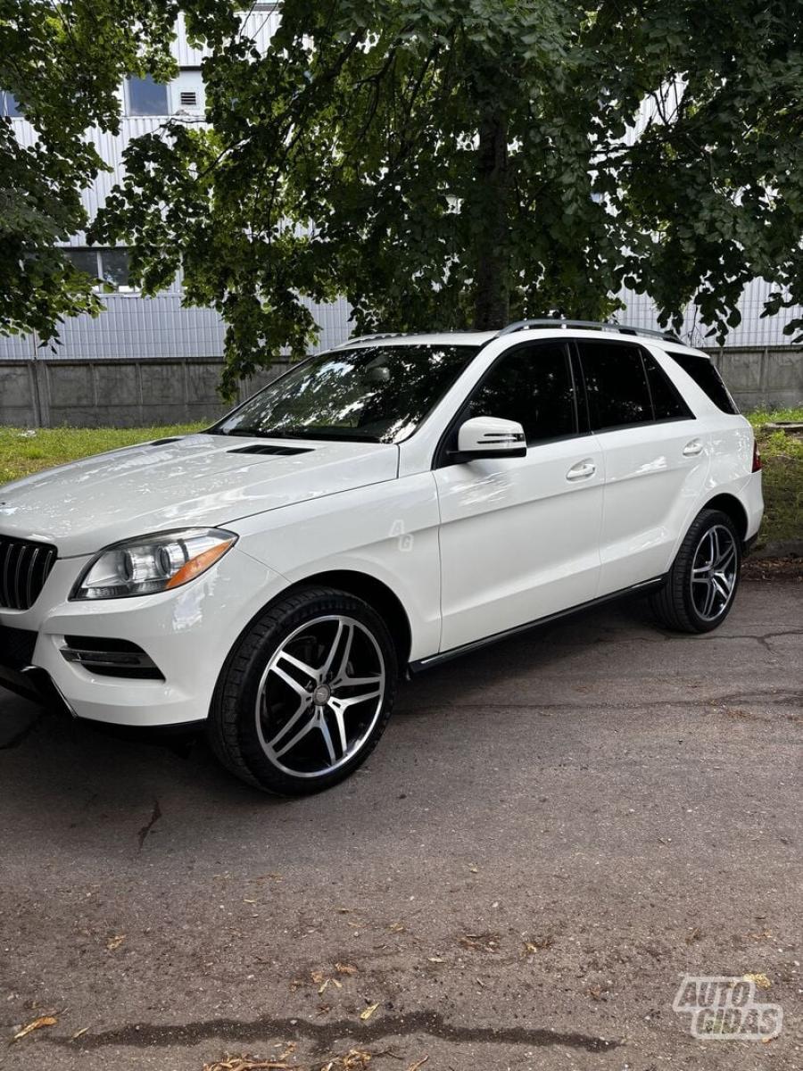 Balts Mercedes-Benz ML 350 2012 Šauļi, ar dzinēja tilpumu 3.50 L un nobraukumu 294 tūkst. km par 10900 €, foto 4 vietnē AUTOMOTO.COM.LV