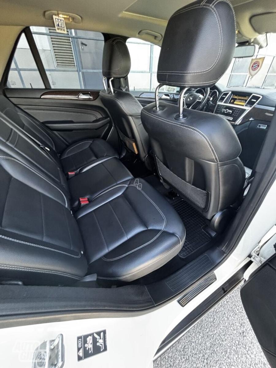 Balts Mercedes-Benz ML 350 2012 Šauļi, ar dzinēja tilpumu 3.50 L un nobraukumu 294 tūkst. km par 10900 €, foto 15 vietnē AUTOMOTO.COM.LV