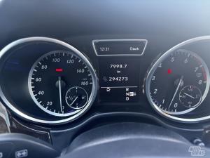 Balts Mercedes-Benz ML 350 2012 Šauļi, ar dzinēja tilpumu 3.50 L un nobraukumu 294 tūkst. km par 10900 €, foto 17 vietnē AUTOMOTO.COM.LV
