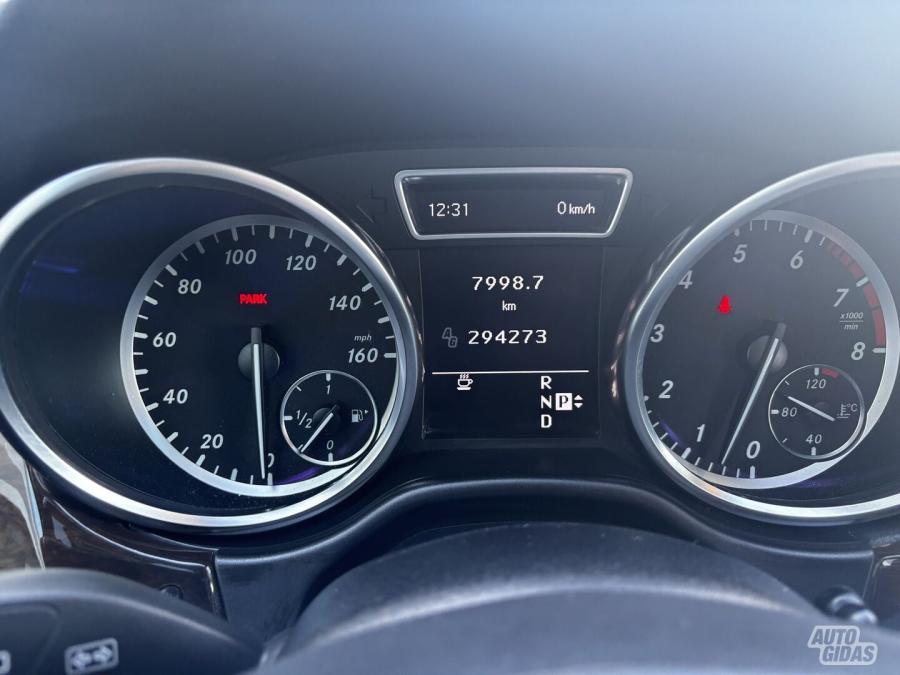 Balts Mercedes-Benz ML 350 2012 Šauļi, ar dzinēja tilpumu 3.50 L un nobraukumu 294 tūkst. km par 10900 €, foto 17 vietnē AUTOMOTO.COM.LV