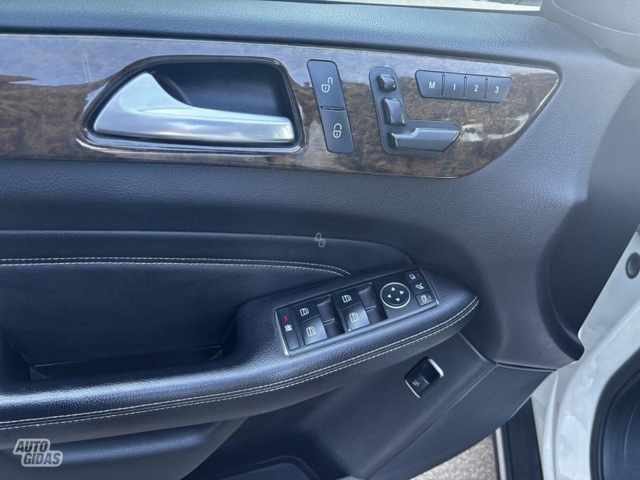 Balts Mercedes-Benz ML 350 2012 Šauļi, ar dzinēja tilpumu 3.50 L un nobraukumu 294 tūkst. km par 10900 €, foto 20 vietnē AUTOMOTO.COM.LV