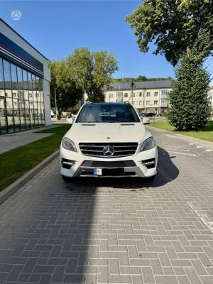 Белый Мерседес МЛ 350 2012 в Каунас, объемом двигателя 2.99 л и пробегом 365 тыс. км за 11000 €, фото  на AUTOMOTO.COM.LV