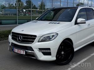 Balts Mercedes-Benz ML 350 2012 Rēzekne, ar dzinēja tilpumu 3.00 L un nobraukumu 267 tūkst. km par 14990 €, foto 4 vietnē AUTOMOTO.COM.LV