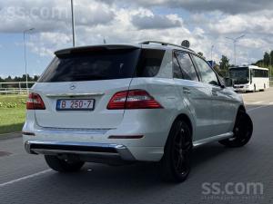 Balts Mercedes-Benz ML 350 2012 Rēzekne, ar dzinēja tilpumu 3.00 L un nobraukumu 267 tūkst. km par 14990 €, foto 6 vietnē AUTOMOTO.COM.LV