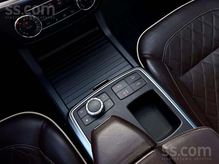 Balts Mercedes-Benz ML 350 2012 Rēzekne, ar dzinēja tilpumu 3.00 L un nobraukumu 267 tūkst. km par 14990 €, foto 27 vietnē AUTOMOTO.COM.LV