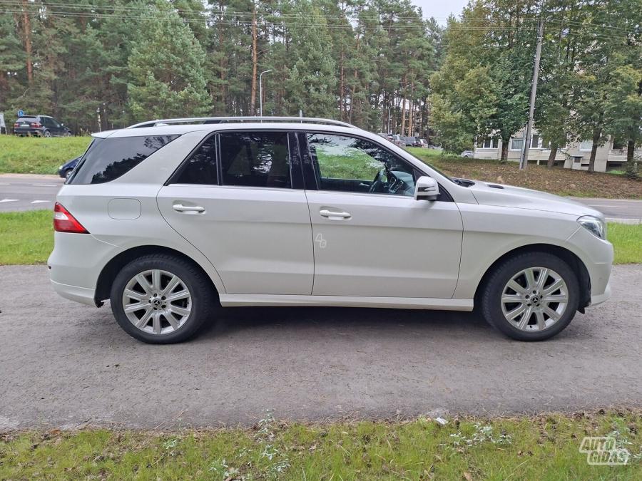 Белый Мерседес МЛ 350 2012 в Утена, объемом двигателя 3.00 л и пробегом 365 тыс. км за 10900 €, фото 9 на AUTOMOTO.COM.LV