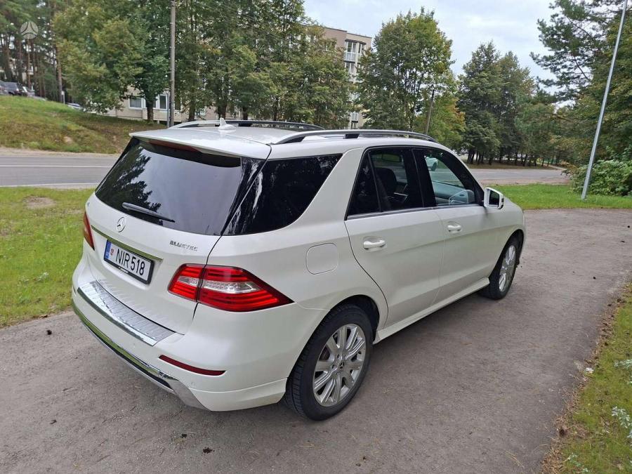 Белый Мерседес МЛ 350 2012 в Утена, объемом двигателя 2.99 л и пробегом 365 тыс. км за 10900 €, фото 6 на AUTOMOTO.COM.LV