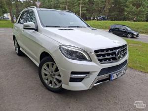 Balts Mercedes-Benz ML 350 2012 Utena, ar dzinēja tilpumu 3.00 L un nobraukumu 365 tūkst. km par 9600 €, foto 3 vietnē AUTOMOTO.COM.LV