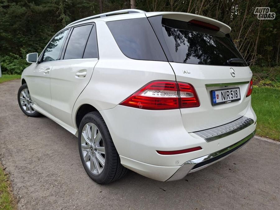 Balts Mercedes-Benz ML 350 2012 Utena, ar dzinēja tilpumu 3.00 L un nobraukumu 365 tūkst. km par 9600 €, foto 6 vietnē AUTOMOTO.COM.LV