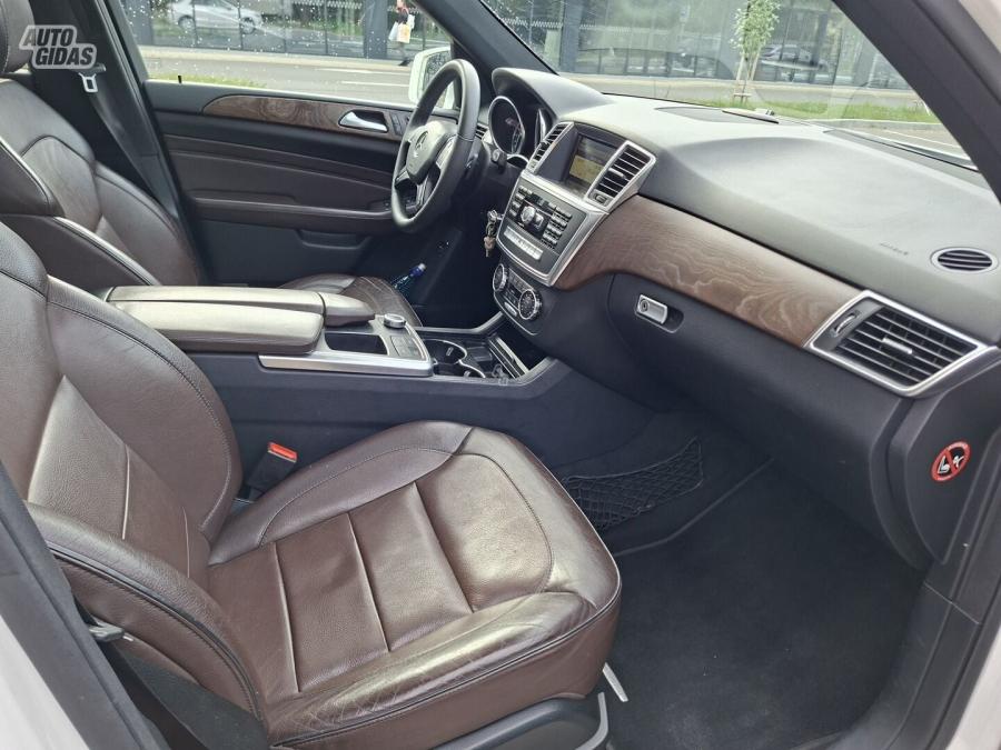 Balts Mercedes-Benz ML 350 2012 Utena, ar dzinēja tilpumu 3.00 L un nobraukumu 365 tūkst. km par 9600 €, foto 11 vietnē AUTOMOTO.COM.LV