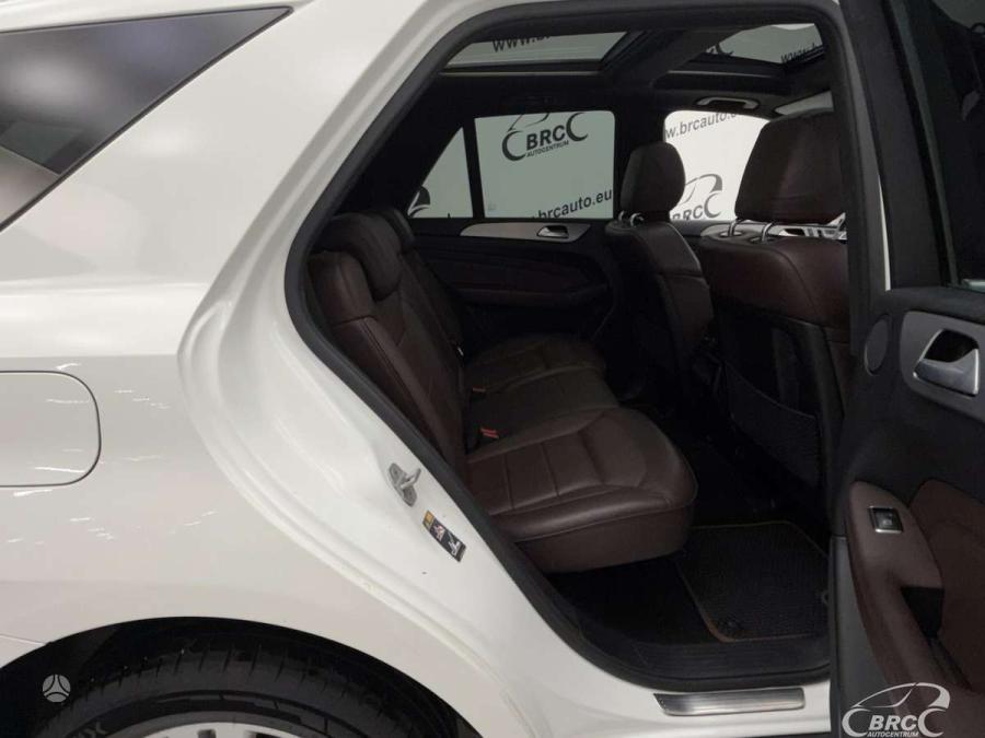 White Mercedes-Benz ML 350 2013 in Vilnius, with an engine capacity of 2.99 L and mileage of 242 thousand km for 12500 €, photo 11 on AUTOMOTO.COM.LV