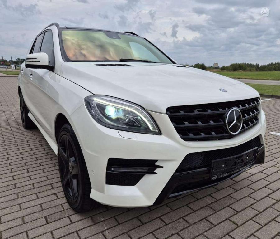 Balts Mercedes-Benz ML 350 2013 Viļņa, ar dzinēja tilpumu 2.99 L un nobraukumu 308 tūkst. km par 14200 €, foto 3 vietnē AUTOMOTO.COM.LV