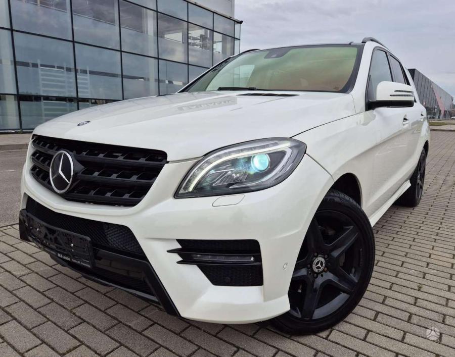 Balts Mercedes-Benz ML 350 2013 Viļņa, ar dzinēja tilpumu 2.99 L un nobraukumu 308 tūkst. km par 14200 €, foto 4 vietnē AUTOMOTO.COM.LV