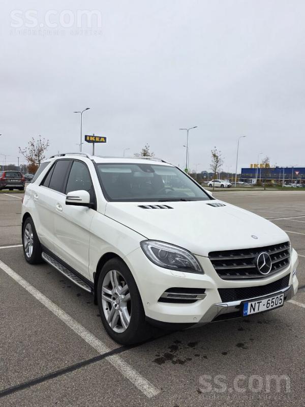 Balts Mercedes-Benz ML 350 2013 Rīga, ar dzinēja tilpumu 3.00 L un nobraukumu 190 tūkst. km par 15100 €, foto 4 vietnē AUTOMOTO.COM.LV