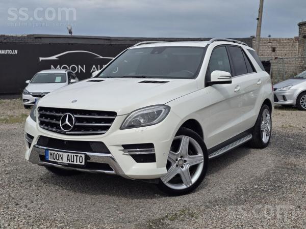 Balts Mercedes-Benz ML 350 2013 Liepāja, ar dzinēja tilpumu 3.00 L un nobraukumu 269 tūkst. km par 16900 €, foto 1 vietnē AUTOMOTO.COM.LV