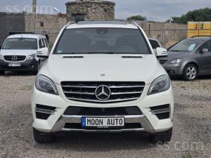 White Mercedes-Benz ML 350 2013 in Liepaja, with an engine capacity of 3.00 L and mileage of 269 thousand km for 16900 €, photo 4 on AUTOMOTO.COM.LV