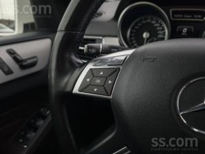 White Mercedes-Benz ML 350 2013 in Liepaja, with an engine capacity of 3.00 L and mileage of 269 thousand km for 16900 €, photo 25 on AUTOMOTO.COM.LV