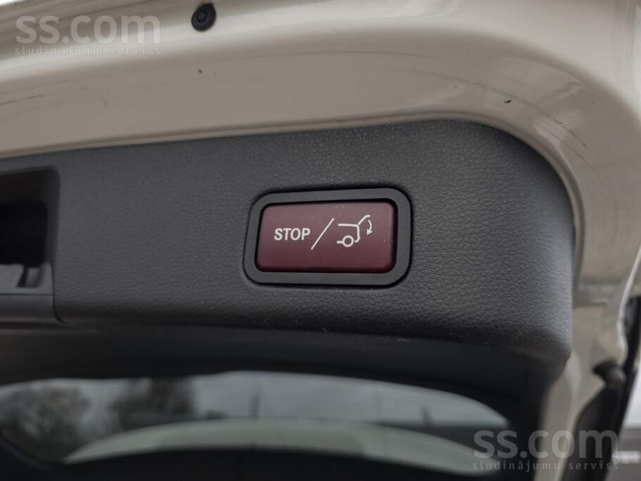 White Mercedes-Benz ML 350 2013 in Liepaja, with an engine capacity of 3.00 L and mileage of 269 thousand km for 16900 €, photo 35 on AUTOMOTO.COM.LV