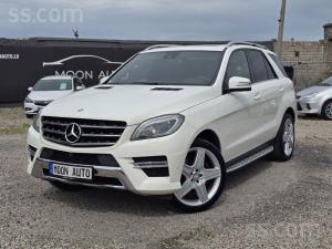 Balts Mercedes-Benz ML 350 2013 Liepāja, ar dzinēja tilpumu 3.00 L un nobraukumu 269 tūkst. km par 16900 €, foto  vietnē AUTOMOTO.COM.LV