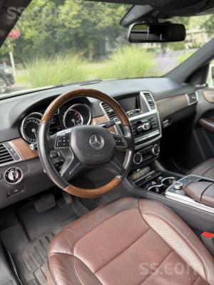 White Mercedes-Benz ML 350 2013 in Jurmala, with an engine capacity of 3.00 L and mileage of 188 thousand km for 21000 €, photo 15 on AUTOMOTO.COM.LV