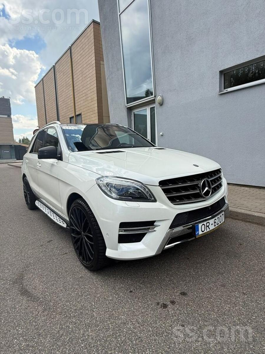 Balts Mercedes-Benz ML 350 2013 Rīga, ar dzinēja tilpumu 3.00 L un nobraukumu 0 tūkst. km par 13900 €, foto 3 vietnē AUTOMOTO.COM.LV