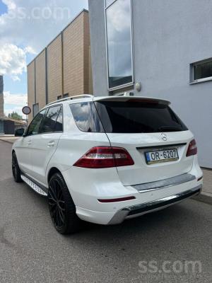 Balts Mercedes-Benz ML 350 2013 Rīga, ar dzinēja tilpumu 3.00 L un nobraukumu 0 tūkst. km par 13900 €, foto 5 vietnē AUTOMOTO.COM.LV