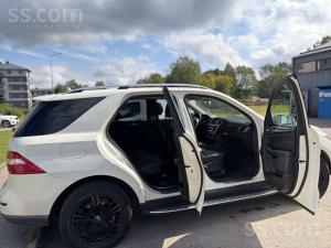 Balts Mercedes-Benz ML 350 2013 Rīga, ar dzinēja tilpumu 3.00 L un nobraukumu 274 tūkst. km par 9499 €, foto 5 vietnē AUTOMOTO.COM.LV