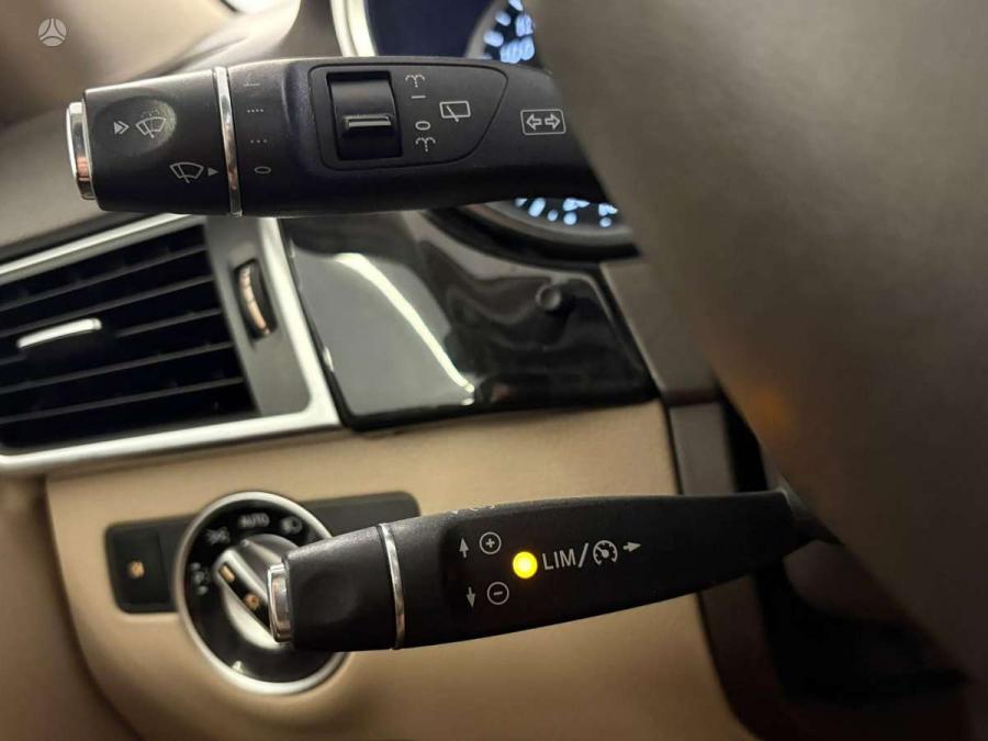 Balts Mercedes-Benz ML 350 2014 Marijampole, ar dzinēja tilpumu 2.99 L un nobraukumu 303 tūkst. km par 14450 €, foto 10 vietnē AUTOMOTO.COM.LV