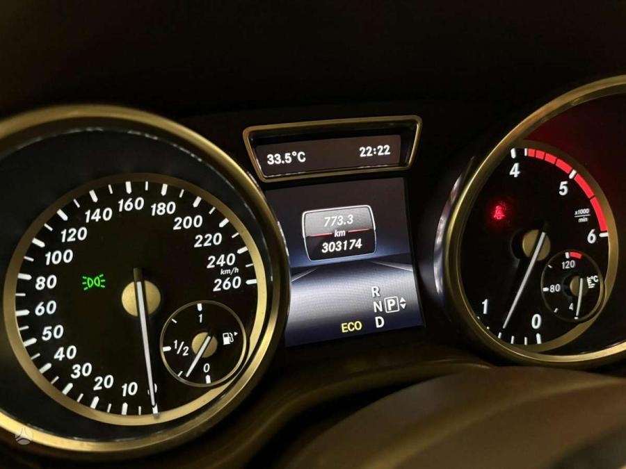 Balts Mercedes-Benz ML 350 2014 Marijampole, ar dzinēja tilpumu 2.99 L un nobraukumu 303 tūkst. km par 14450 €, foto 12 vietnē AUTOMOTO.COM.LV