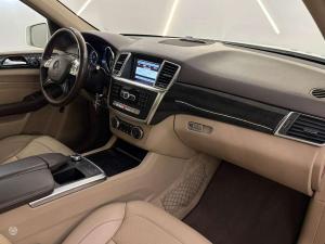 Balts Mercedes-Benz ML 350 2014 Marijampole, ar dzinēja tilpumu 2.99 L un nobraukumu 303 tūkst. km par 14450 €, foto 21 vietnē AUTOMOTO.COM.LV