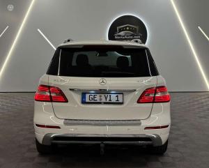 Balts Mercedes-Benz ML 350 2014 Marijampole, ar dzinēja tilpumu 2.99 L un nobraukumu 303 tūkst. km par 14450 €, foto 32 vietnē AUTOMOTO.COM.LV