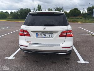 Белый Мерседес МЛ 350 2014 в Клайпеда, объемом двигателя 3.50 л и пробегом 200 тыс. км за 16600 €, фото 12 на AUTOMOTO.COM.LV