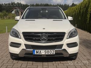 Белый Мерседес МЛ 350 2014 в Рига, объемом двигателя 3.00 л и пробегом 215 тыс. км за 17950 €, фото 8 на AUTOMOTO.COM.LV