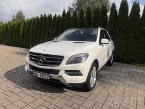 Белый Мерседес МЛ 350 2014 в Рига, объемом двигателя 3.00 л и пробегом 215 тыс. км за 17950 €, фото 12 на AUTOMOTO.COM.LV