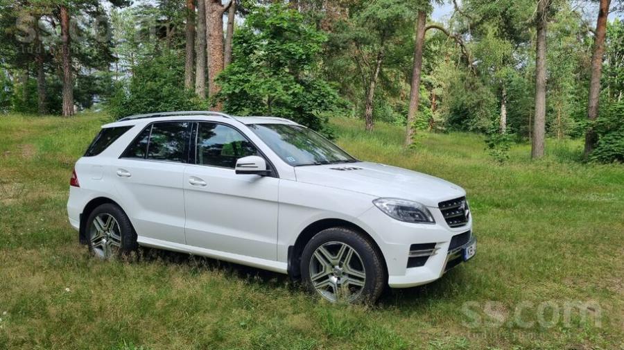 Balts Mercedes-Benz ML 350 2015 Rīga, ar dzinēja tilpumu 3.00 L un nobraukumu 169 tūkst. km par 24500 €, foto 3 vietnē AUTOMOTO.COM.LV
