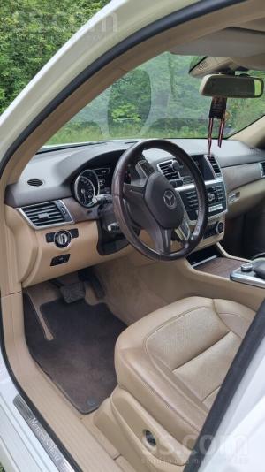 Balts Mercedes-Benz ML 350 2015 Rīga, ar dzinēja tilpumu 3.00 L un nobraukumu 169 tūkst. km par 24500 €, foto 7 vietnē AUTOMOTO.COM.LV
