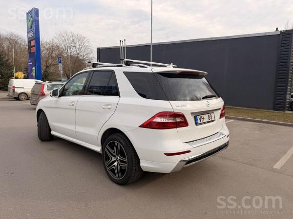 Balts Mercedes-Benz ML 350 2015 Rīga, ar dzinēja tilpumu 3.00 L un nobraukumu 260 tūkst. km par 17499 €, foto 3 vietnē AUTOMOTO.COM.LV