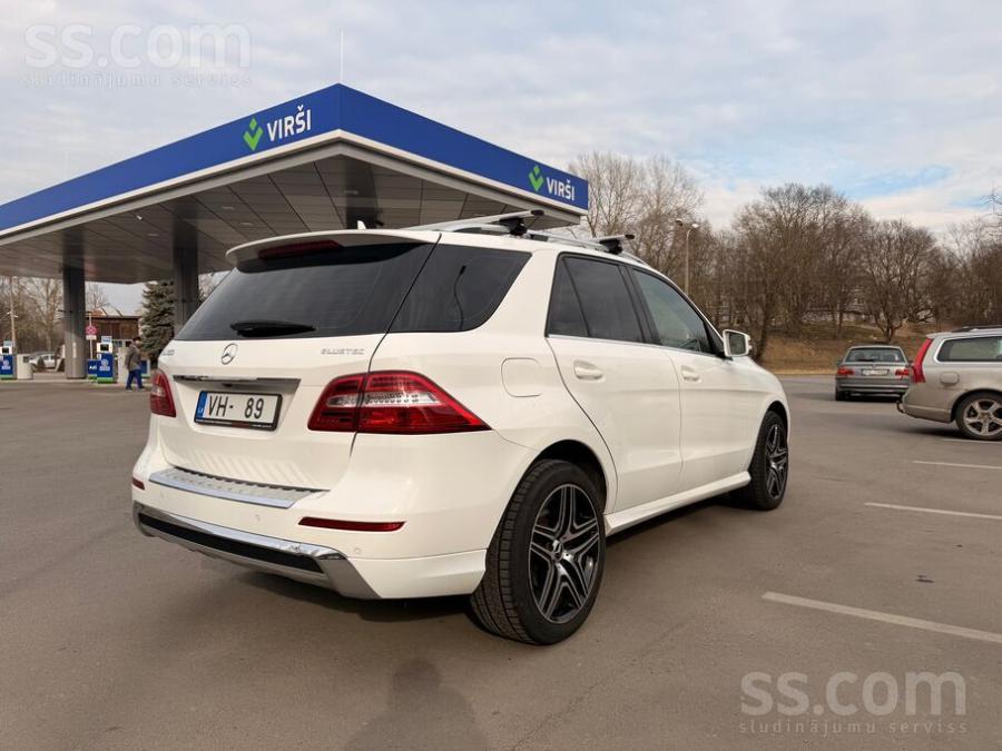 Balts Mercedes-Benz ML 350 2015 Rīga, ar dzinēja tilpumu 3.00 L un nobraukumu 260 tūkst. km par 17499 €, foto 5 vietnē AUTOMOTO.COM.LV