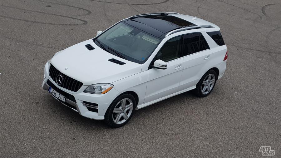 White Mercedes-Benz ML 350 2015 in Vilnius, with an engine capacity of 3.00 L and mileage of 120 thousand km for 21999 €, photo 3 on AUTOMOTO.COM.LV
