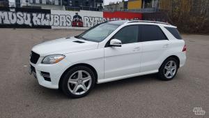 White Mercedes-Benz ML 350 2015 in Vilnius, with an engine capacity of 3.00 L and mileage of 120 thousand km for 21999 €, photo 7 on AUTOMOTO.COM.LV