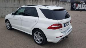 White Mercedes-Benz ML 350 2015 in Vilnius, with an engine capacity of 3.00 L and mileage of 120 thousand km for 21999 €, photo 11 on AUTOMOTO.COM.LV