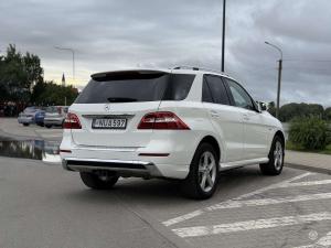 Balts Mercedes-Benz ML 350 2015 Šauļi, ar dzinēja tilpumu 3.50 L un nobraukumu 152 tūkst. km par 15500 €, foto 6 vietnē AUTOMOTO.COM.LV